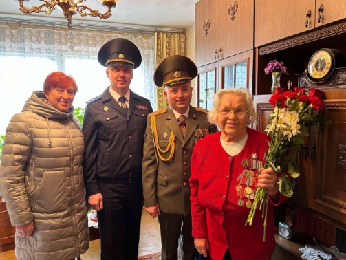 С Днём Победы ветераны — ВАЯР